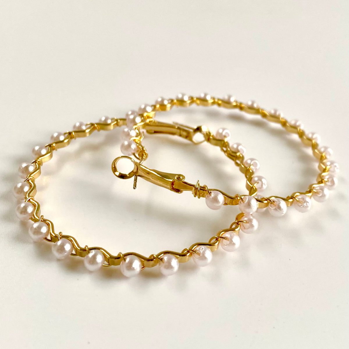Alternate Golden N Pearl Loop Earrings – Julars Co.